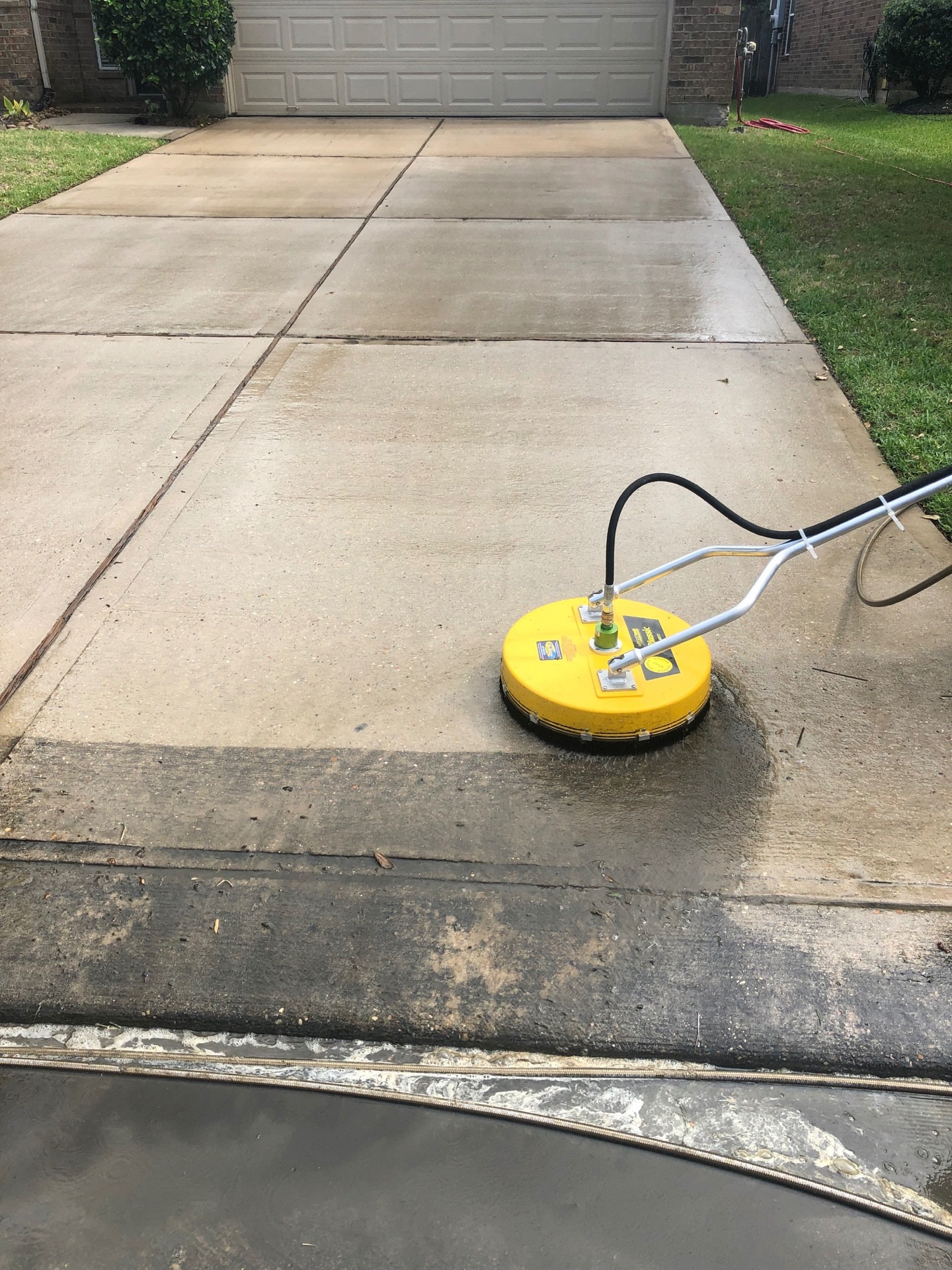 Pressure Washing Services in Santa Cruz You Can Trust